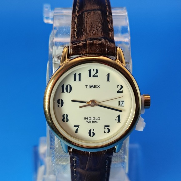 Timex | Accessories | New Vintage 25 Timex Easy Reader Indiglo Date ...